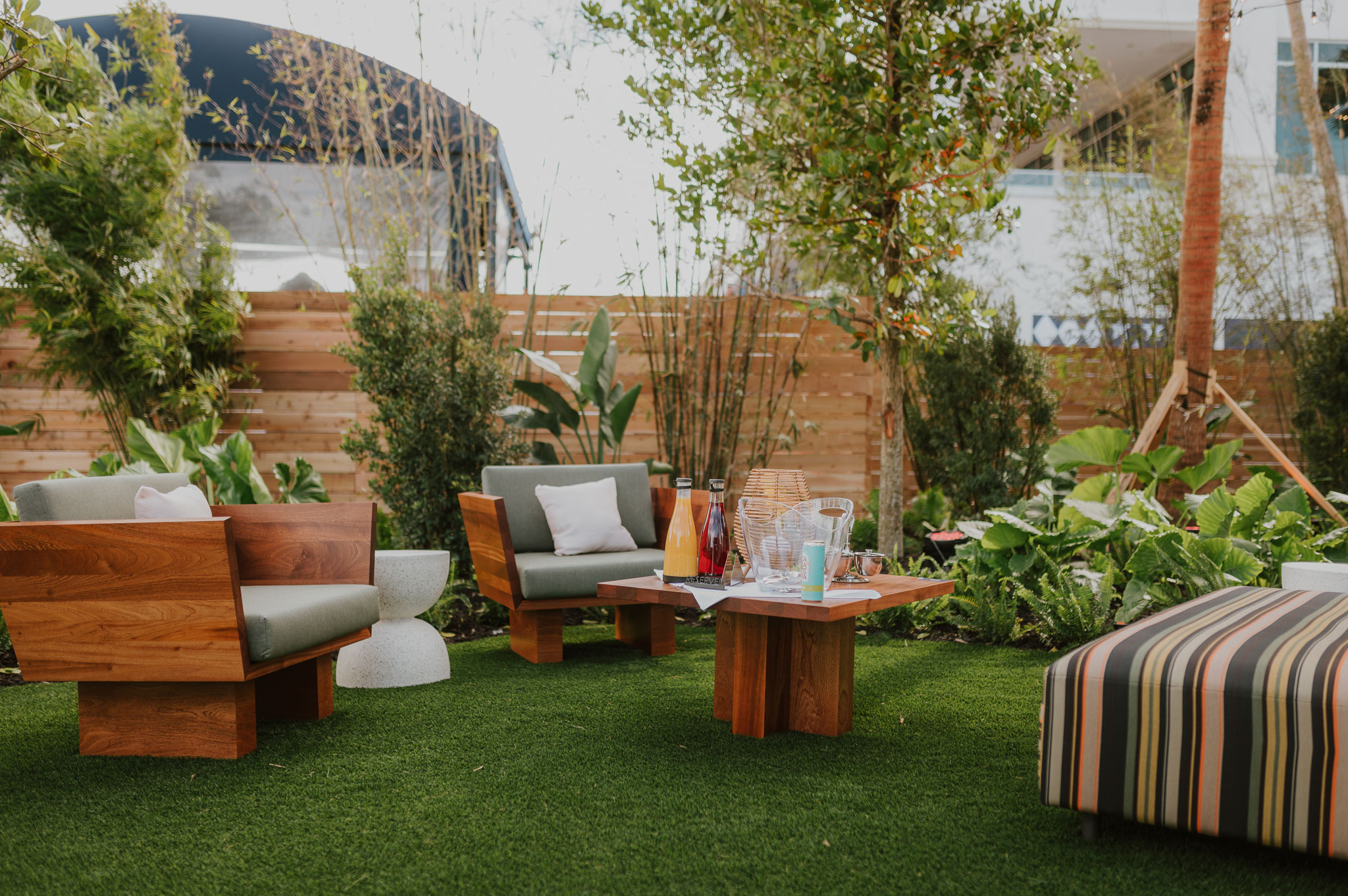 Carousel Club Tables | Pegasus World Cup